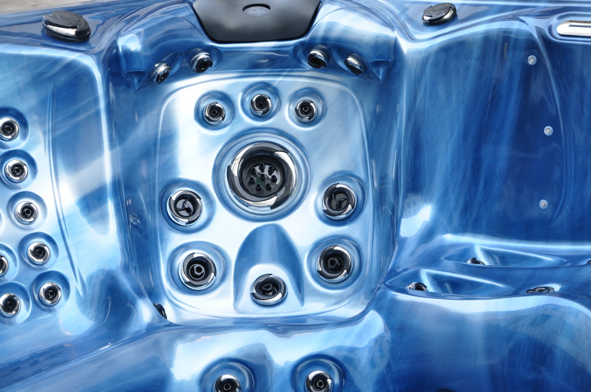 Outdoor Whirlpool Irvine Premium - Megawhirlpools Ihr Outlet für ...